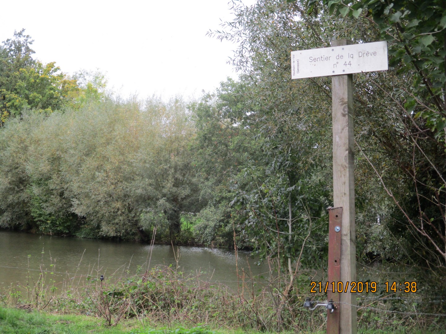 Balises à Houtain-le-Val